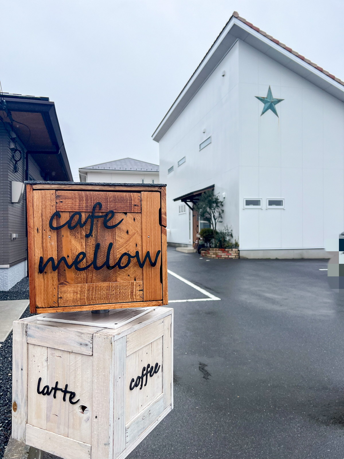 【cafe mellow】住宅街にあるカフェ。アンティークに囲まれた空間で自家製スイーツを｜鳥取市 | na-na（ナーナ）｜鳥取・島根の ...