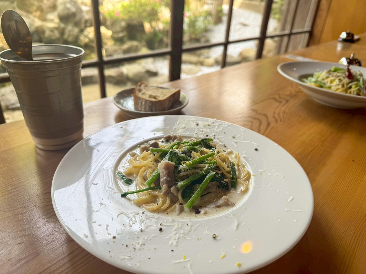 【BSKK 高濱庭園】洋館リノベーションカフェ。アンティークに囲まれたゆったり空間｜出雲市 | na-na（ナーナ）｜鳥取・島根のグルメ、お ...